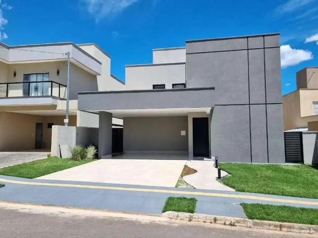 Casa / Sobrado para Venda em Senador Canedo/GO Residencial Vale Verde 3 Quartos