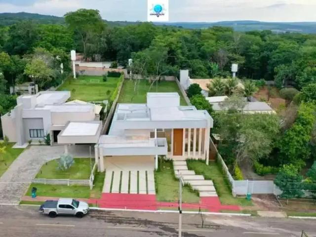 Casa / Sobrado para Venda em Senador Canedo/GO Residencial Villa Verde 4 Quartos