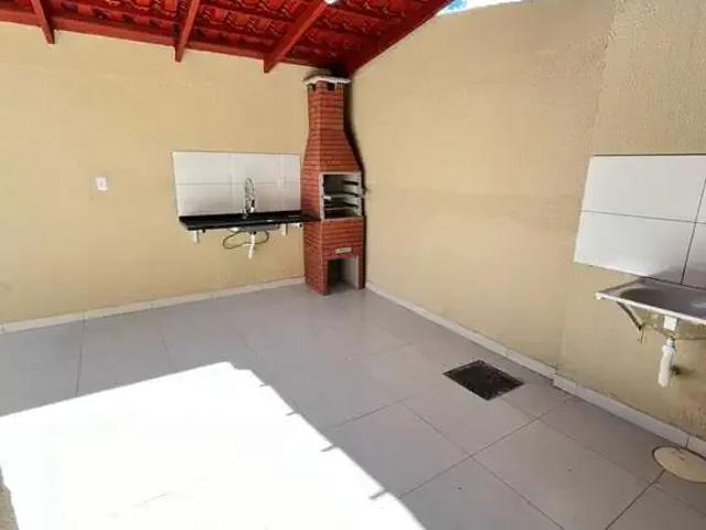 Casa / Sobrado para Venda em Senador Canedo/GO Setor Central 2 3 Quartos