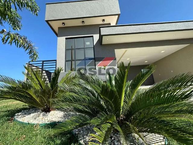 Casa / Sobrado para Venda em Senador Canedo/GO Terras Alpha Residencial 1 4 Quartos