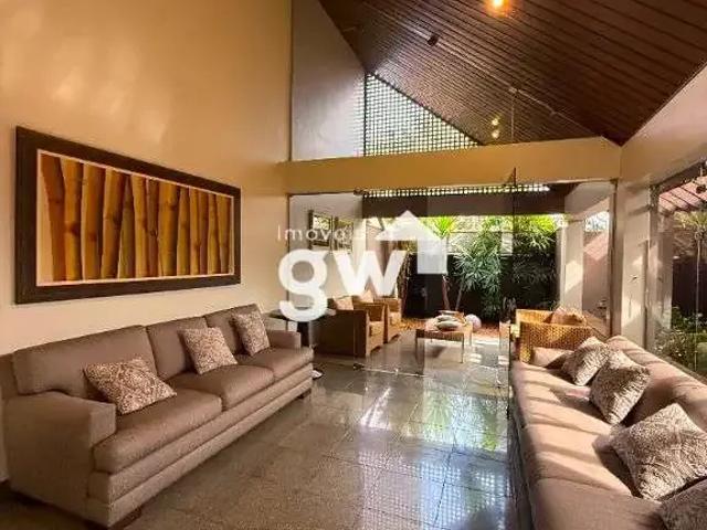 Casa / Sobrado para Venda em Sertãozinho/SP Centro 5 Quartos