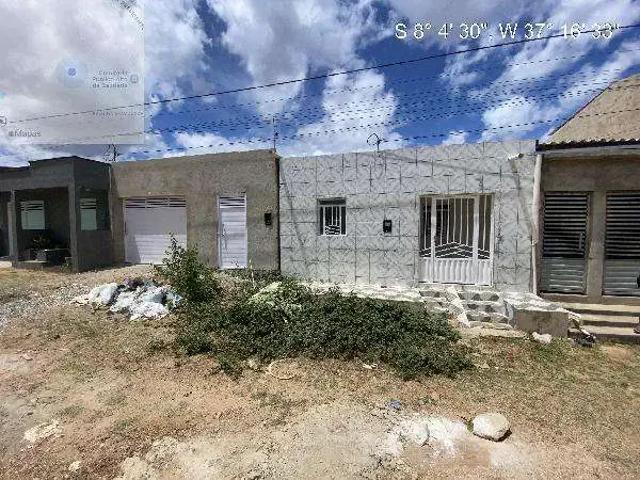 Casa / Sobrado para Venda em Sertânia/PE Centro 3 Quartos