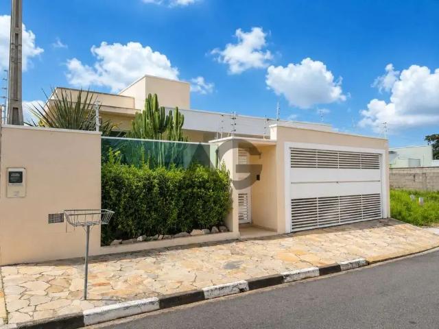 Casa / Sobrado para Venda em Serra Negra/SP Bairro dos Francos 3 Quartos