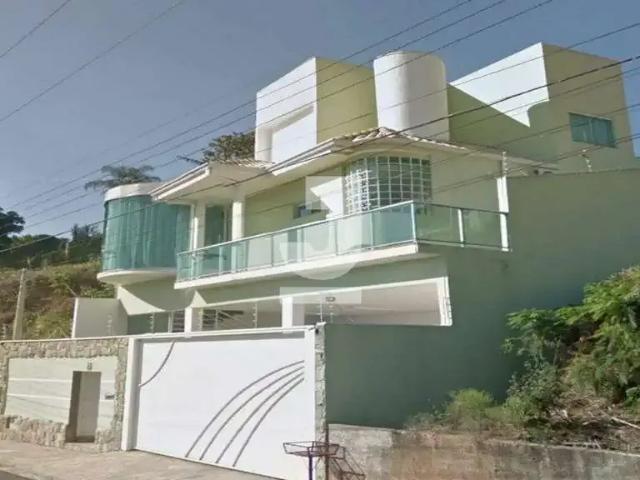Casa / Sobrado para Venda em Serra Negra/SP Centro 4 Quartos