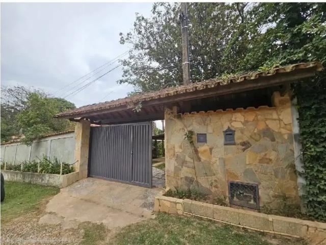 Casa / Sobrado para Venda em Serra Negra/SP Jardim Belvedere do Lago 3 Quartos