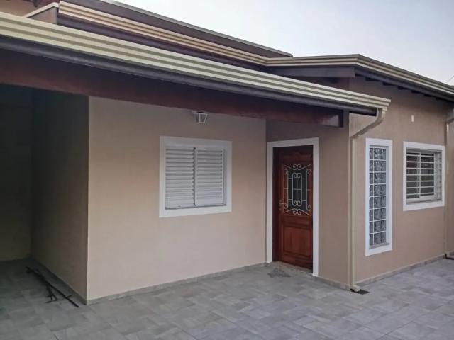 Casa / Sobrado para Venda em Serra Negra/SP Jardim Sol Nascente 3 Quartos
