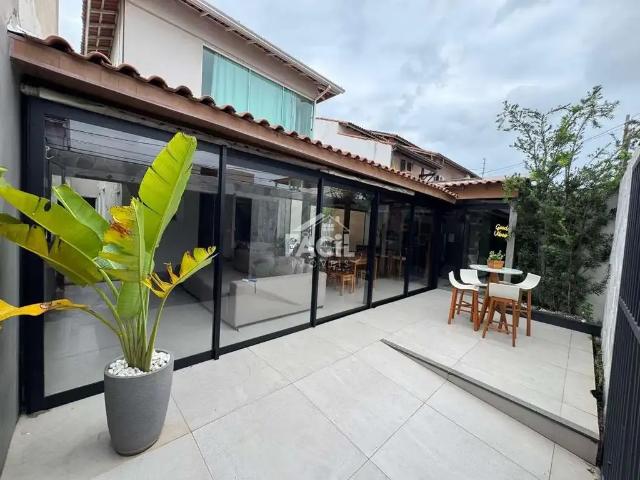 Casa / Sobrado para Venda em Serra/ES Morada de Laranjeiras 4 Quartos