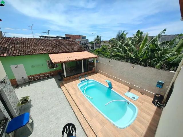 Casa / Sobrado para Venda em Serra/ES Nova Almeida Centro 5 Quartos