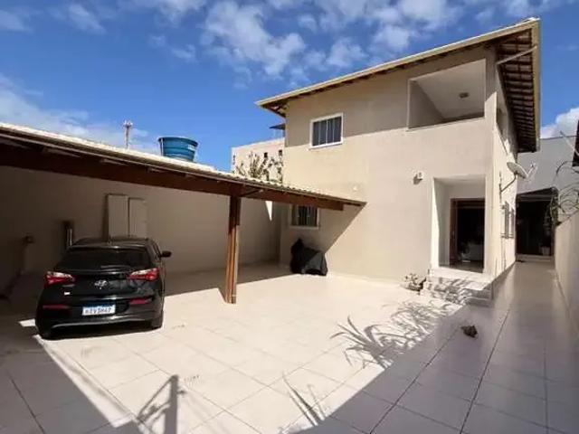 Casa / Sobrado para Venda em Serra/ES Castelândia 4 Quartos
