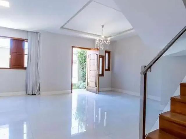 Casa / Sobrado para Venda em Serra/ES Colina de Laranjeiras 3 Quartos