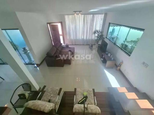 Casa / Sobrado para Venda em Serra/ES Colina de Laranjeiras 3 Quartos