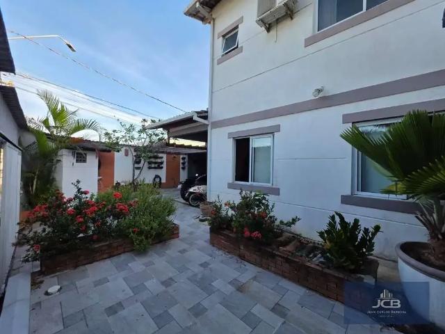 Casa / Sobrado para Venda em Serra/ES Parque Jacaraípe 4 Quartos