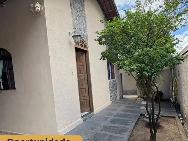 Casa / Sobrado para Venda em Serra/ES Parque Residencial Laranjeiras 4 Quartos