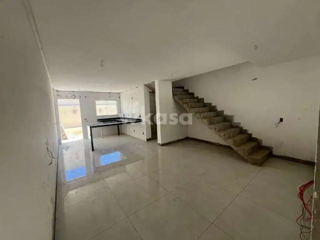 Casa / Sobrado para Venda em Serra/ES Portal de Jacaraípe 3 Quartos