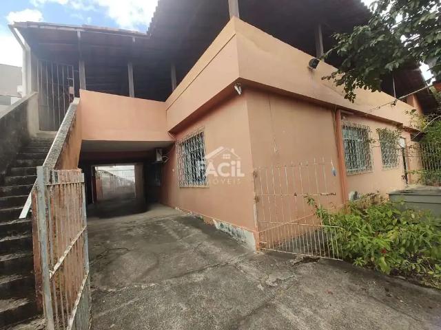 Casa / Sobrado para Venda em Serra/ES Serra Centro 4 Quartos