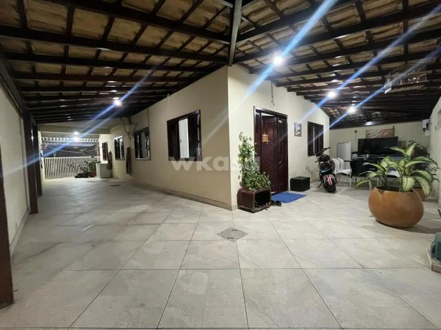Casa / Sobrado para Venda em Serra/ES Serra Dourada I 3 Quartos