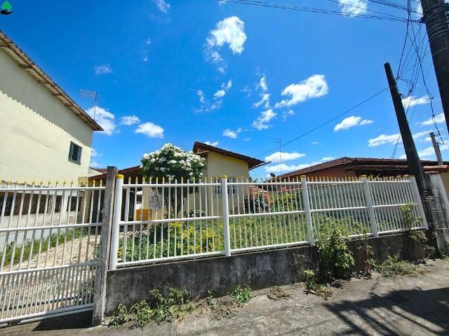 Casa / Sobrado para Venda em Serra/ES Serramar 3 Quartos