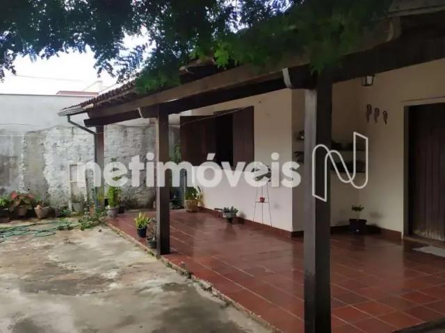 Casa / Sobrado para Venda em Sete Lagoas/MG Nossa Senhora do Carmo II 3 Quartos