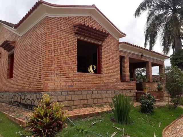 Casa / Sobrado para Venda em Sete Lagoas/MG Centro 3 Quartos