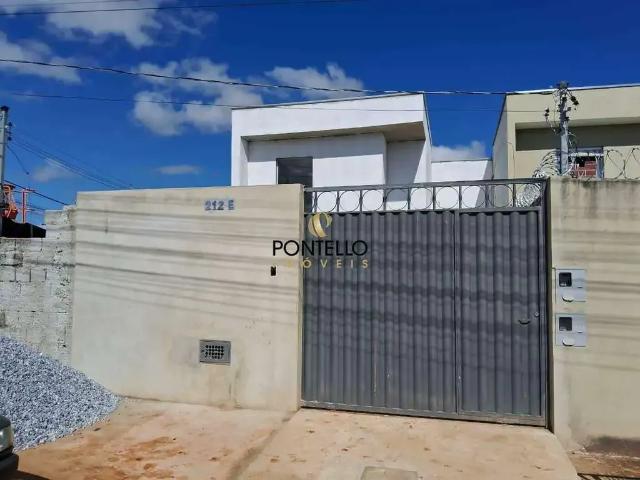 Casa / Sobrado para Venda em Sete Lagoas/MG Condomínio Lago Azul 2 Quartos