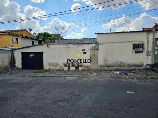 Casa / Sobrado para Venda em Sete Lagoas/MG Esperança 4 Quartos