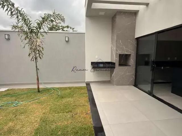 Casa / Sobrado para Venda em Sete Lagoas/MG Flórida 3 Quartos
