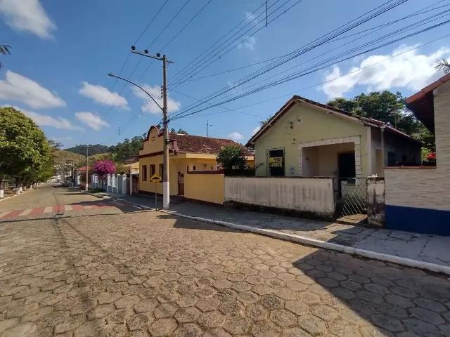 Casa / Sobrado para Venda em Simão Pereira/MG Centro 2 Quartos