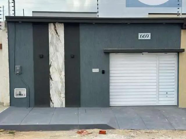Casa / Sobrado para Venda em Sobral/CE Belchior 3 Quartos