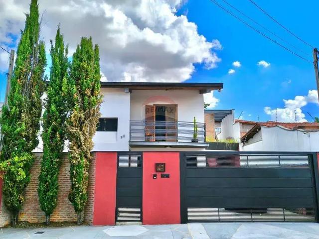 Casa / Sobrado para Venda em Sorocaba/SP Jardim Embaixador 4 Quartos