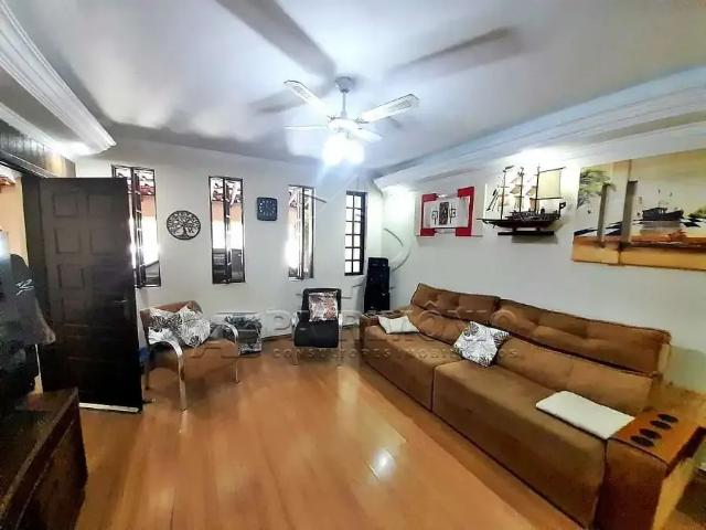 Casa / Sobrado para Venda em Sorocaba/SP Jardim Maria do Carmo 4 Quartos