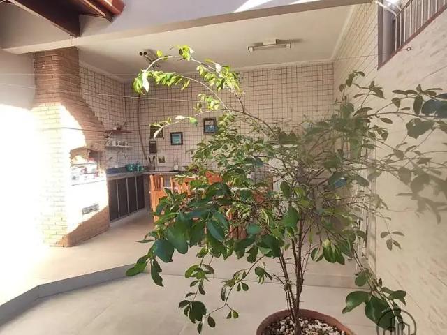 Casa / Sobrado para Venda em Sorocaba/SP Jardim Prestes de Barros 3 Quartos