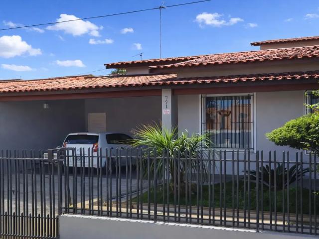 Casa / Sobrado para Venda em Sorocaba/SP Jardim Prestes de Barros 3 Quartos