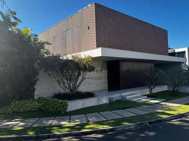 Casa / Sobrado para Venda em Sorocaba/SP Jardim Residencial Mont Blanc 4 Quartos