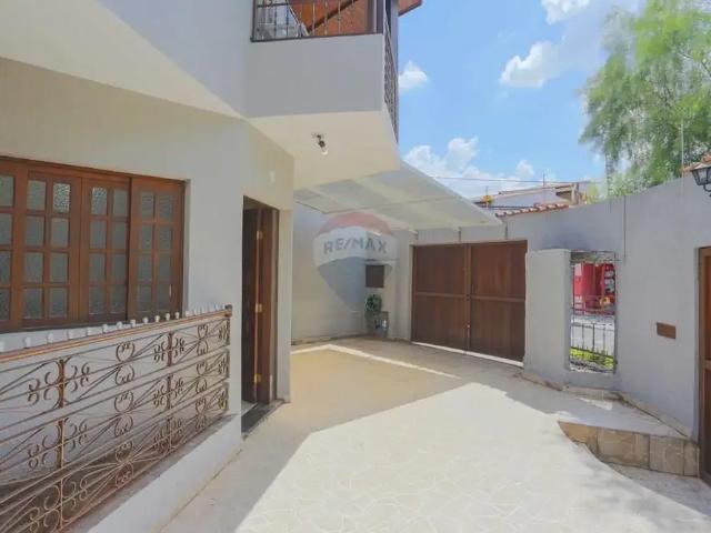 Casa / Sobrado para Venda em Sorocaba/SP Jardim São Conrado 4 Quartos