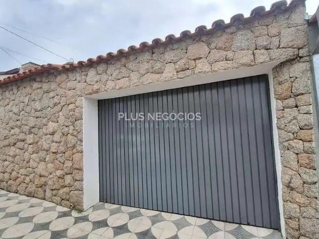 Casa / Sobrado para Venda em Sorocaba/SP Jardim São Carlos 3 Quartos