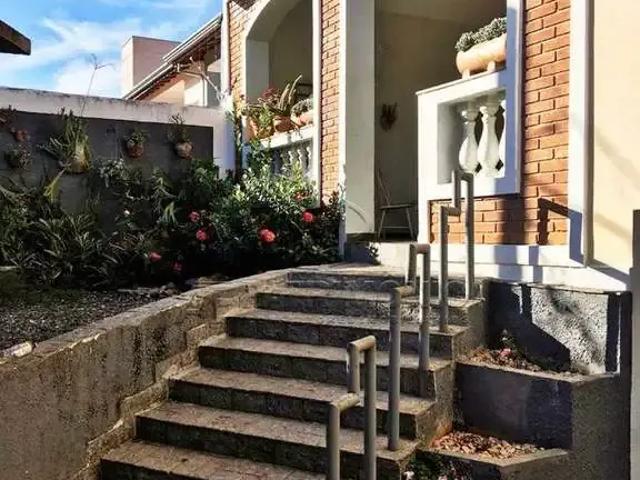 Casa / Sobrado para Venda em Sorocaba/SP Jardim São Paulo 4 Quartos