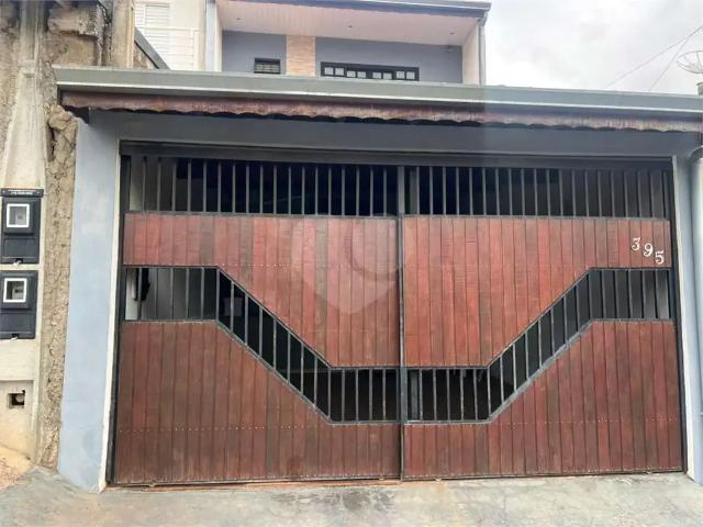 Casa / Sobrado para Venda em Sorocaba/SP Lopes de Oliveira 3 Quartos