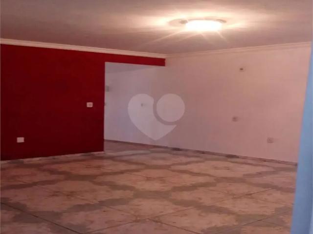 Casa / Sobrado para Venda em Sorocaba/SP Parque das Laranjeiras 3 Quartos