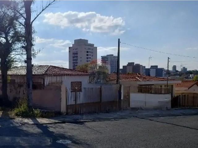 Casa / Sobrado para Venda em Sorocaba/SP Vila Augusta 5 Quartos