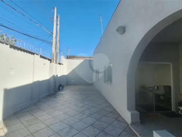 Casa / Sobrado para Venda em Sorocaba/SP Vila Barcelona 3 Quartos