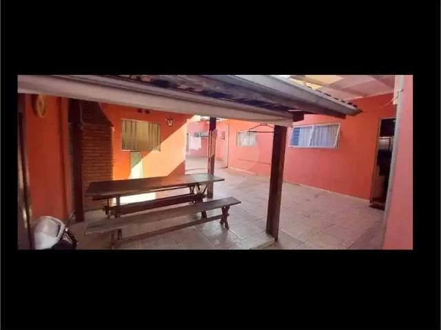 Casa / Sobrado para Venda em Sorocaba/SP Vila Fiori 4 Quartos