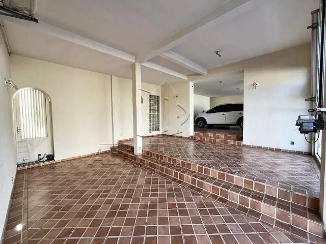 Casa / Sobrado para Venda em Sorocaba/SP Vila Hortência 4 Quartos