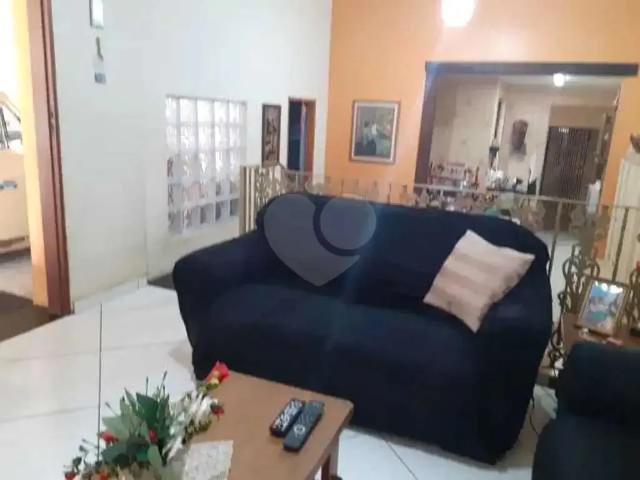 Casa / Sobrado para Venda em Sorocaba/SP Vila Independência 4 Quartos