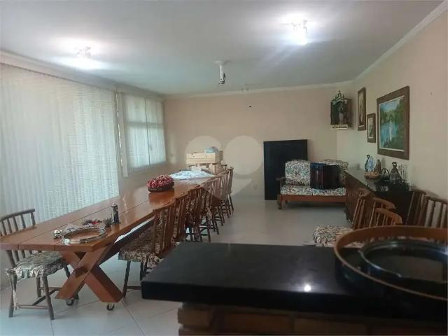Casa / Sobrado para Venda em Sorocaba/SP Vila Trujillo 4 Quartos