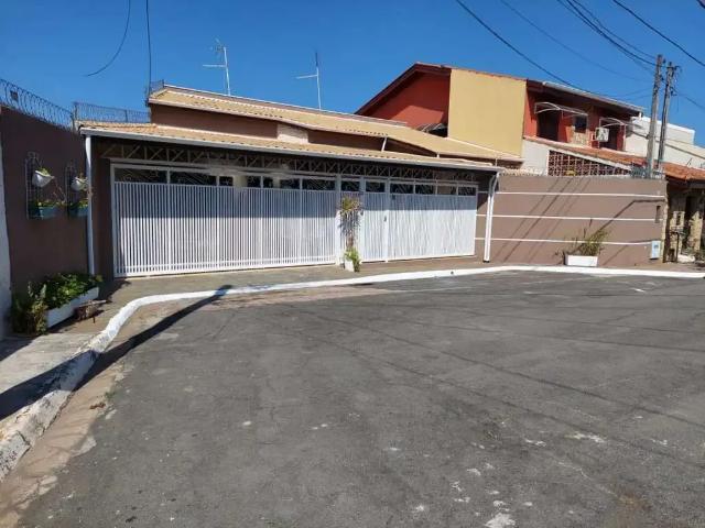 Casa / Sobrado para Venda em Sorocaba/SP Wanel Ville 3 Quartos