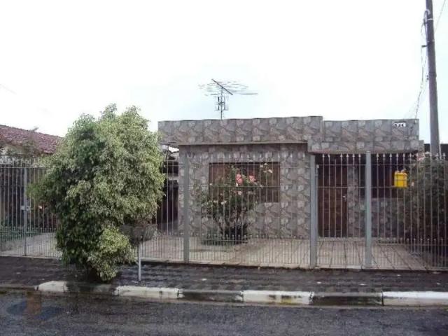 Casa / Sobrado para Venda em Suzano/SP Vila Mazza 4 Quartos