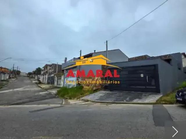 Casa / Sobrado para Venda em Suzano/SP Jardim das Flores 3 Quartos