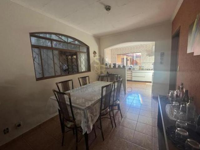 Casa sobrado para Venda no Bairro Independência em Ribeirão Preto
