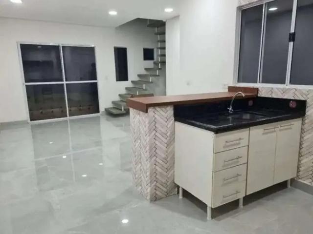 Casa / Sobrado para Locação em Cotia/SP Chácara Canta Galo 3 Quartos