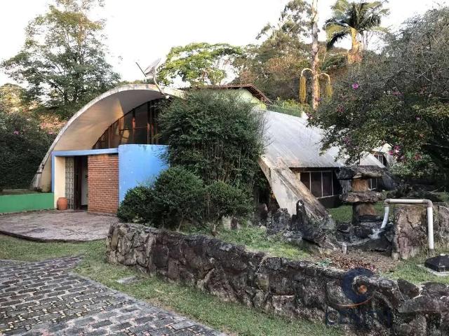 Casa / Sobrado para Locação em Cotia/SP Chácara Eliana 4 Quartos